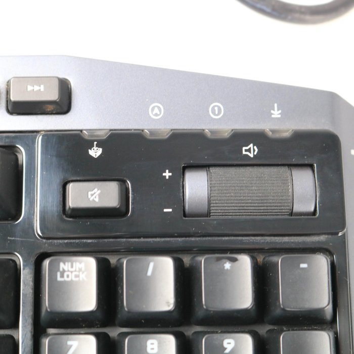 【US3C-桃園春日店】【一元起標】公司貨 Logitech G710+ 黑 機械式青軸鍵盤 二手鍵盤 | Yahoo拍賣