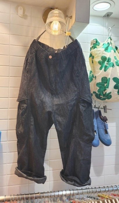 蘋果樹2館 韓國進口。4N5副牌韓字標造型口袋牛仔褲 | Yahoo拍賣