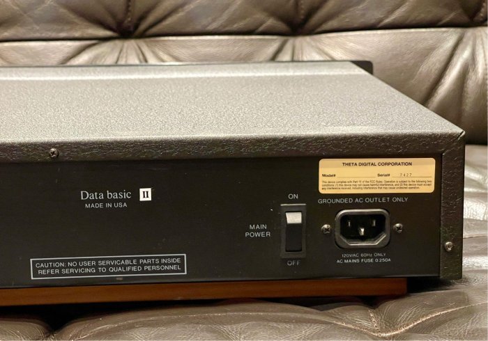 傳奇銘器 頂級經典銘品 難得一見 THETA Data Basic CD 轉盤 一元起標 | Yahoo拍賣