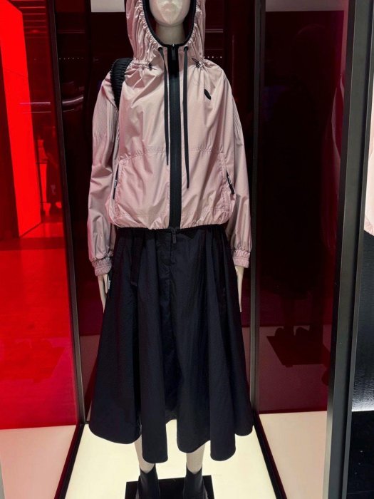 代購VIP九折防曬外套特價3880保 | Yahoo拍賣