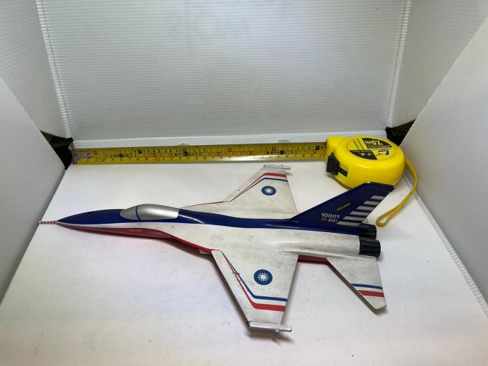 【阿輝の古物】擺件/飾品/擺飾_經國號戰機 飛機 戰鬥機 10001 77-8001_#ezp | Yahoo拍賣