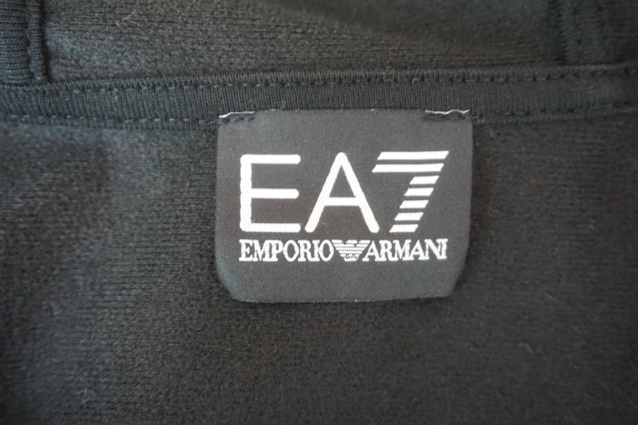 拾壹♥時尚心語♥男裝【經典花紋】42肩黑100纖維經典LOGO上衣~玲鳴-0415-H2 | Yahoo拍賣