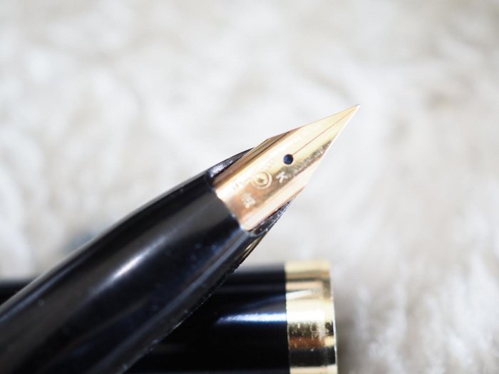 06競標704－少見的 白金 日本製 黑桿全金屬 高級鋼筆18K 細軟字(大筆)（中古美品、一元起標） | Yahoo拍賣