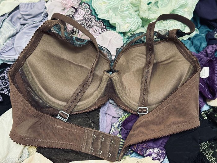 AVON 雅芳 B70 32B 70B 二手內衣 胸罩 | Yahoo拍賣