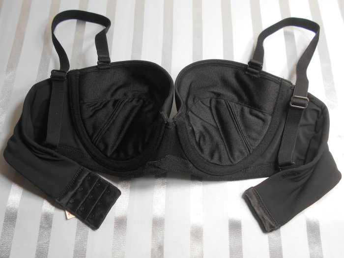 女【黛安芬】低調黑簡約美感迷人素面內衣75C/34C~100元起標~標多少賣多少~ (9A45) | Yahoo拍賣