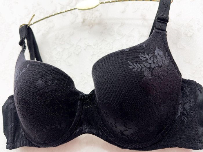 👙Wacoal華歌爾：36/80C💗婷の二手內衣💗厚罩杯。 | Yahoo拍賣