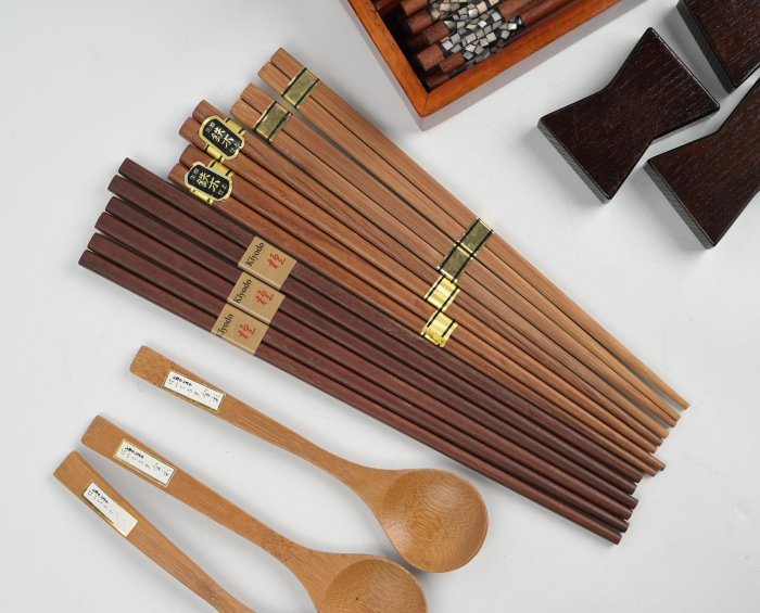 《玖隆蕭松和 挖寶網P》木製 螺鈿 筷子 筷架 餐具組 / 木製 竹製 湯匙 筷子 餐具 一批 (11039) | Yahoo拍賣