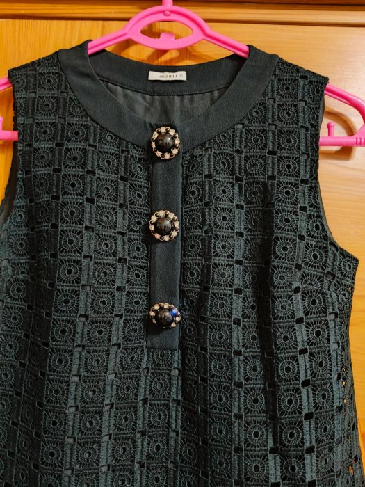 miu miu 黑色鏤空花紋洋裝：a989 | Yahoo拍賣