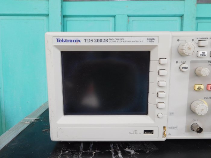 Tektronix TDS 2002B 60MHz/1GS/S 雙軌數位示波器 | Yahoo拍賣