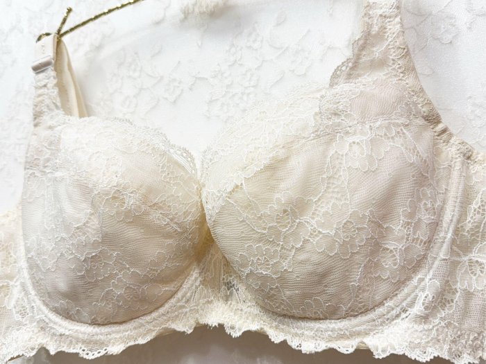 👙Mode Marie曼黛瑪璉：38/85D💗婷の二手內衣💗薄罩杯。 | Yahoo拍賣