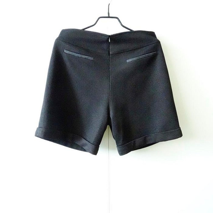 一元起標～當 我 們 在 衣 起C-WIT＊╯全新專櫃JENNINE鑲蔥後拉鍊造型褲L | Yahoo拍賣