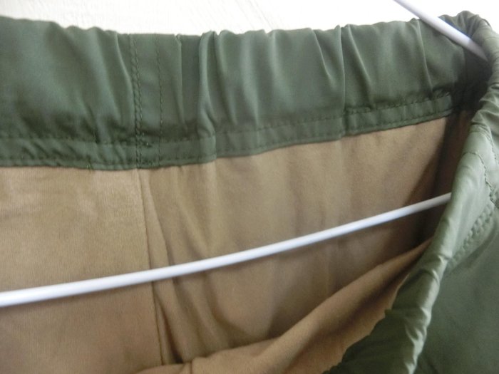 二手lativ綠色休閒褲 褲長92Cm | Yahoo拍賣