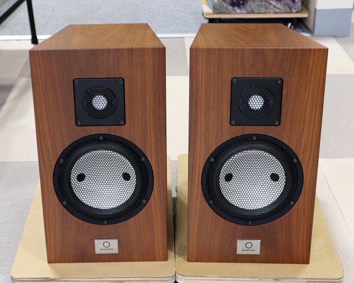 MARTEN Duke 2 公司貨 (寄賣品) | Yahoo拍賣