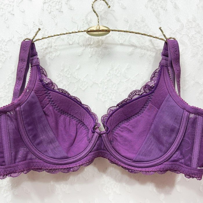 👙胸罩/女內衣 ：36/80C💗婷の二手內衣💗微厚罩杯。 | Yahoo拍賣