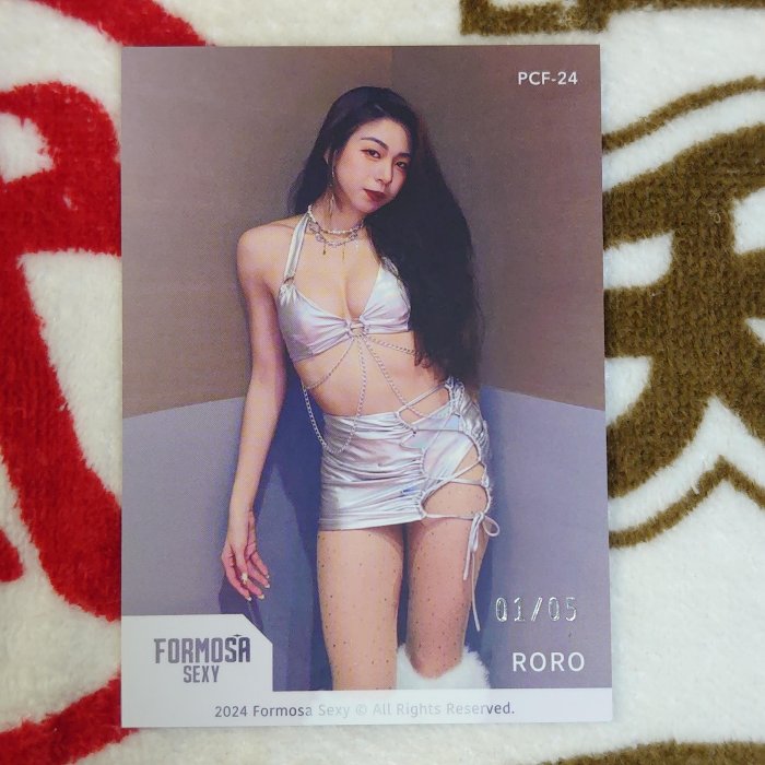 [ 日米哈棒 ] 2024 Formosa Sexy 夢想家啦啦隊 年度女孩卡 Vol.2 RORO 大頭貼 限量乳溝比基尼簽名卡 01/05 | Yahoo拍賣