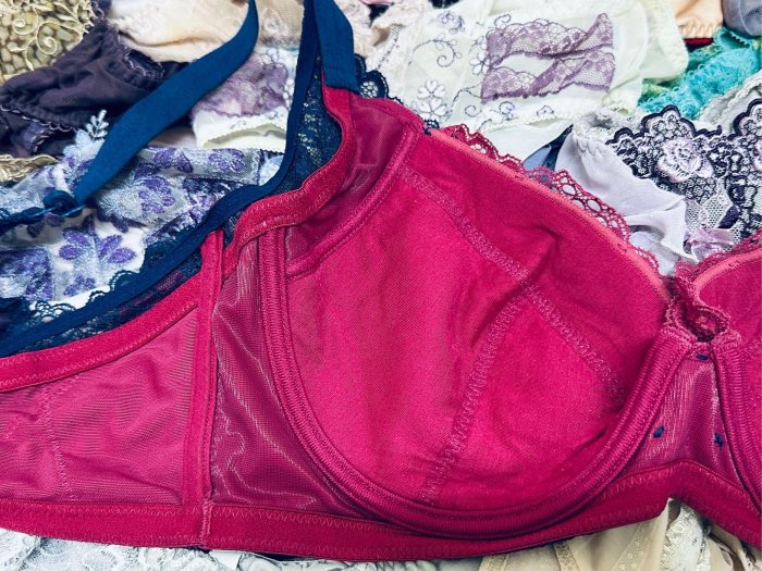 F80 36F 80F 蕾黛絲 Ladies 美背穩包靠過來 二手內衣 大罩杯 | Yahoo拍賣