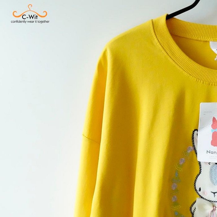 一元起標～當 我 們 在 衣 起C-WIT＊╯全新專櫃krode黃色兔子印花上衣 | Yahoo拍賣