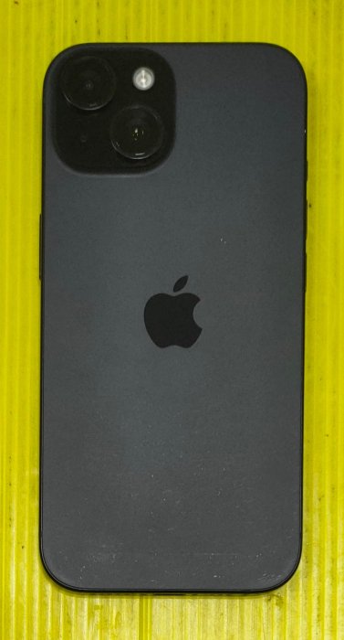 黑色~iphone 15 128G~台灣公司貨盒裝保固至2025/06/01~使用正常~實機照~外觀漂亮~電池健康度85%~ | Yahoo拍賣