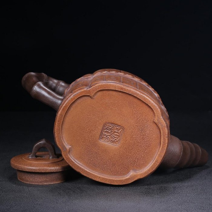 品名：書卷底款：陳正明 8862 862 尺寸：19/12cm容量：500cc紫砂分類：原礦段泥底款介紹 紫砂 紫砂壺384 | Yahoo拍賣