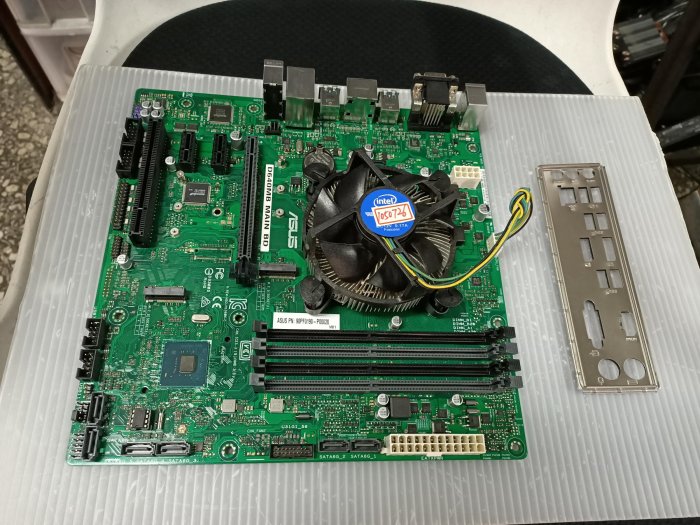 電腦雜貨店→華碩 1151 8.9代 主機板 D640MB MAIN BD 二手良品 $1000 | Yahoo拍賣