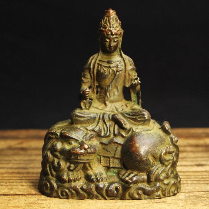 【桑園の】經典佛像 文殊菩薩 銅雕 331g 坐騎青獅 左右大士 Q 2217 | Yahoo拍賣