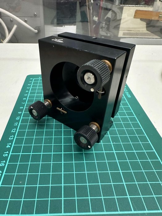 Lees Kinematic Lens Mount鏡架雷射調整架（laser 雷射 光學元件) | Yahoo拍賣