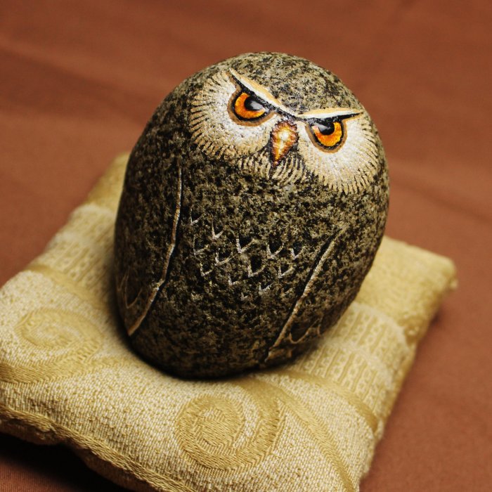 【桑園の】台灣 石繪藝術家 李鴻祥 純手繪 貓頭鷹 夜梟 石頭畫 藝術品 (委託品) Q 6195 A03 | Yahoo拍賣
