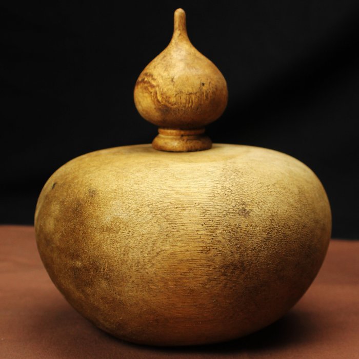 【桑園の】沉香 聚寶盆 寶瓶 346g 原木 整塊雕 聞香瓶 Q 7158 | Yahoo拍賣