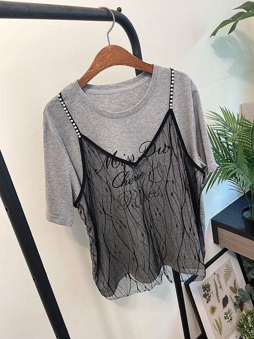 ＊EBO_KR＊韓 數量有限 售完即關$730→$399 小美人珍珠肩帶假兩件蕾絲網紗字母T | Yahoo拍賣