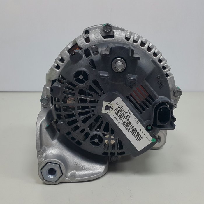 BMW E65 E66 M57N 170A 6溝 2001-2006 發電機 12317836592 437556 | Yahoo拍賣