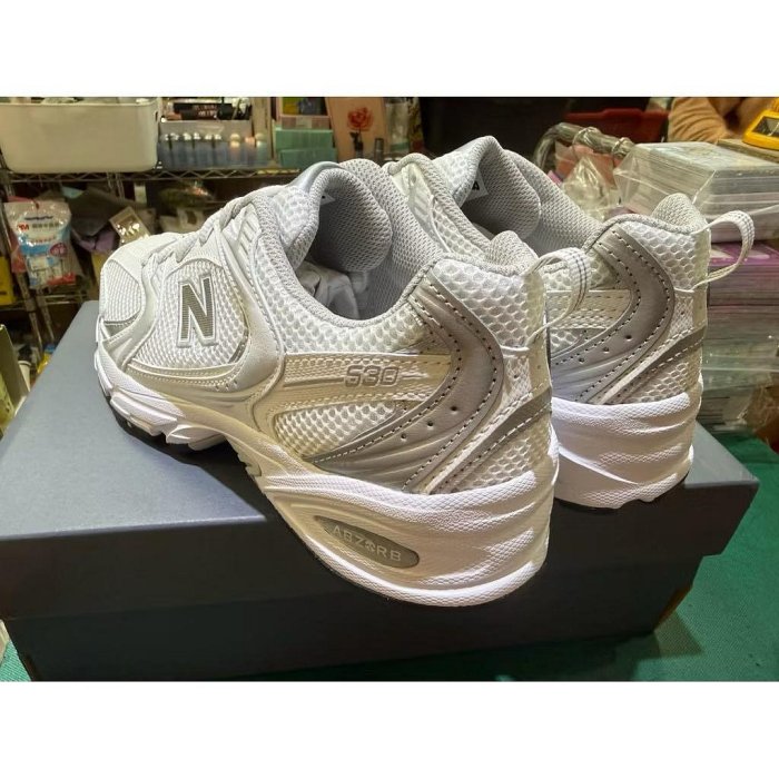 現貨 New Balance 530 NB 透氣復古休閒 老爹鞋 慢跑鞋 MR530 EU39.5號 | Yahoo拍賣