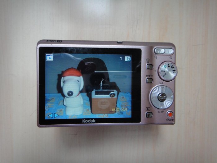 【康泰典藏】一百元起標無底價~柯達 Kodak Easy Share M1073 IS 夢幻粉數位相機~CANON.NIKON.SONY玩家可 ...