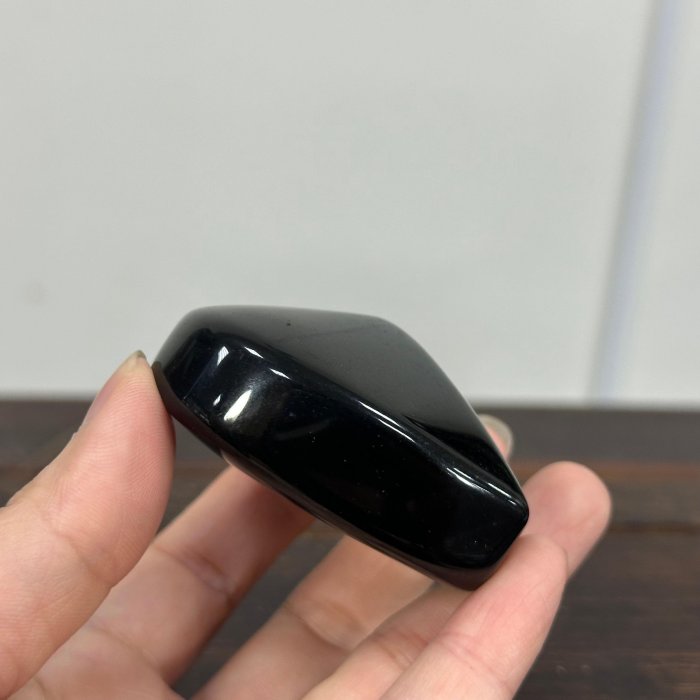 【居寶屋】精選天然 彩虹黑曜石 愛心造型 心心相印 增強磁場 吸收負能量 避擋煞 風水開運擺件 一元起標 A030 | Yahoo拍賣