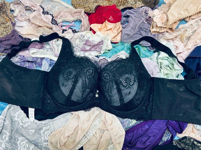 華歌爾 Wacoal 摩奇X 非你莫屬 D75 34D 75D 二手內衣 胸罩 大罩杯 | Yahoo拍賣