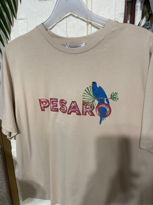 *~Amy精品~*24年春夏PESARO 黃蕙玲設計師(時尚~高檔印鸚鵡繡鑽英棉T)4色 | Yahoo拍賣