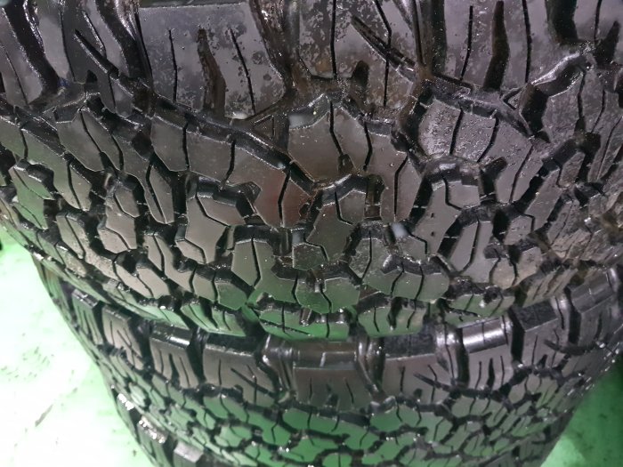 18吋巧克力胎 BF Goodrich 285/65/18 巧克力胎 18吋輪胎 妳沒有看錯 一條10000 | Yahoo拍賣