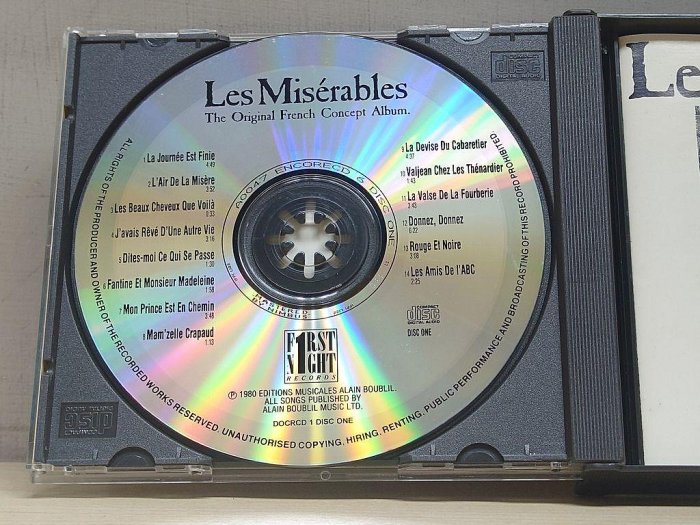 【駱克二手古典CD】LES MISERABLES THE ORIGINAL FRENCH CONCEPT ALBUM 厚盒2CD 側標黃斑 ...