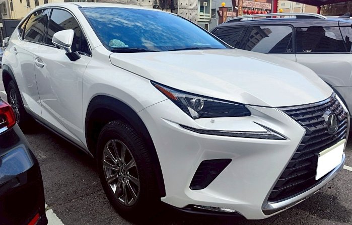 Lexus/凌志, NX, 【高雄三民區可可車庫】售40萬 2019年 LEXUS NX200 2.0L | Yahoo中古車