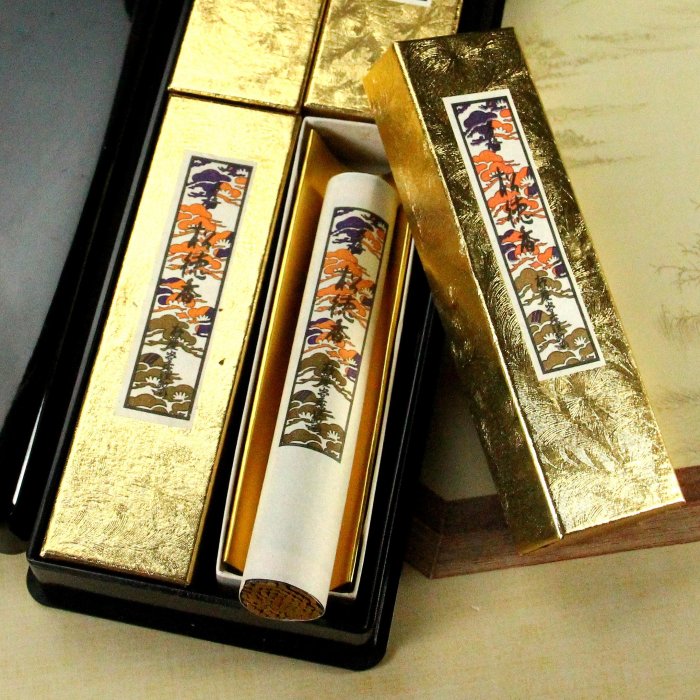 【桑園の】日本香品 傳統沉香 約13.5cm 線香 松德香 松慶堂謹製 四小盒裝 未使用 盒附 K 7100 | Yahoo拍賣