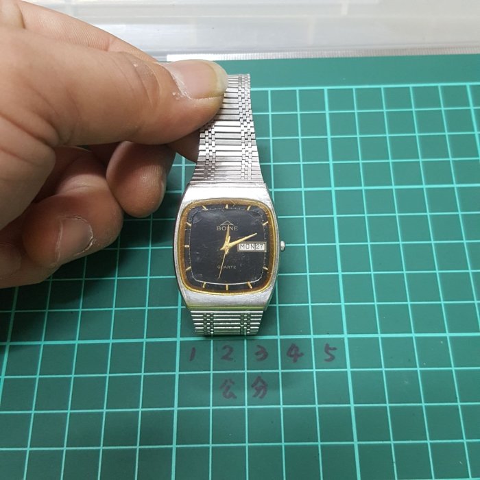 絕版帶 BONE 清晰 石英錶 零件 料件老錶 另有 手上鏈 EAT SEIKO MK CK A06 | Yahoo拍賣