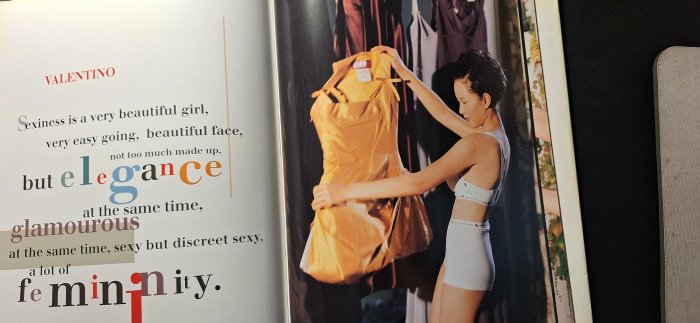 [小柳懷舊]~絕版寫真 天心寫真集 身體密碼 精裝版 海峽1998(大H2) | Yahoo拍賣