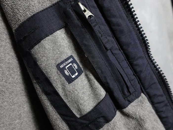 CA 美國麋鹿 Abercrombie & Fitch 深藍 連帽外套 M號 一元起標無底價V748 | Yahoo拍賣