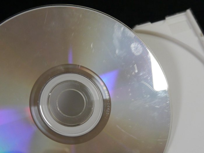 【阿輝の古物】CD_鄭秀文 值得_有IFPI_#E25_1元起標無底價 | Yahoo拍賣