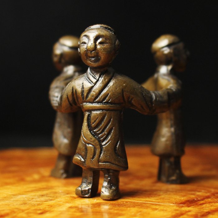 【桑園の】精品! 日本鑄銅 三人形 130g 蓋置 蓋托 銅雕 茶道具 P 6075 | Yahoo拍賣