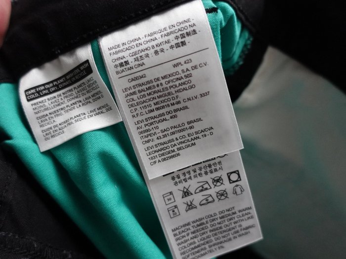 CA 美國品牌 LEVI'S 黑色 合身版 卡其長褲 36腰 一元起標無底價E357 | Yahoo拍賣