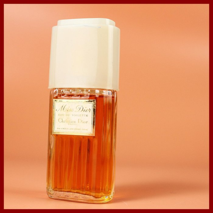 【桑園の】二手真品 Dior 迪奧 50ml Miss Dior 女性淡香水 D 6208 | Yahoo拍賣