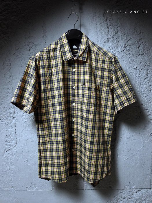 CA 美國衝浪品牌 QUIKSILVER 格紋 純棉 短袖襯衫 M號 一元起標無底價E06 | Yahoo拍賣