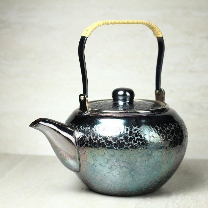 【桑園の】 美品~日本古銀器 銀川堂 216g 燻銀 提樑急須 茶器 銀器 泡茶銀壺 D 4388 | Yahoo拍賣