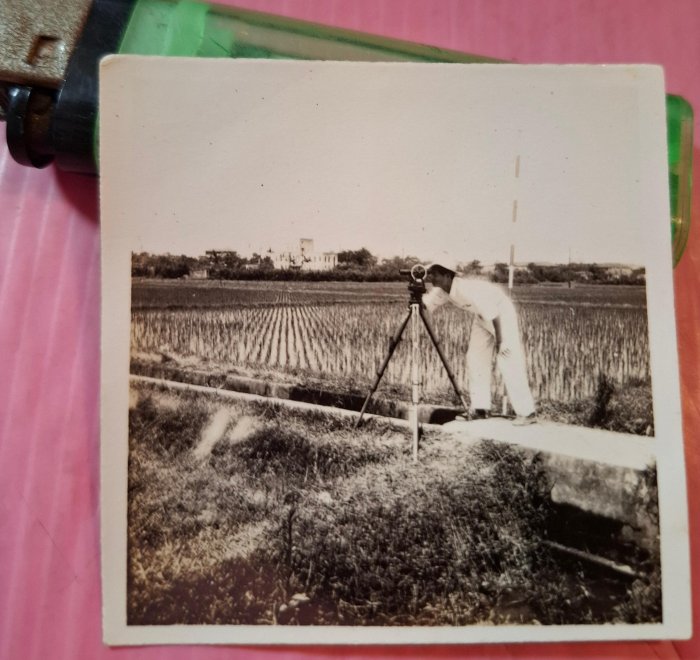 愛國大戲院柑仔店 早期照片(早期服飾 稻田 測量 現況賣)D 769 | Yahoo拍賣