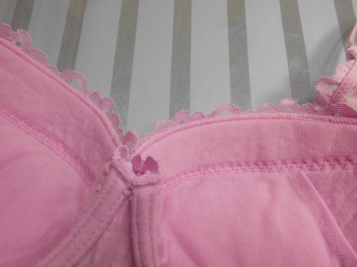 女【曼黛瑪璉】全新~霞紫色精美蕾絲繡花迷人內衣85B/38B~129元起標~標多少賣多少~ (9A59) | Yahoo拍賣